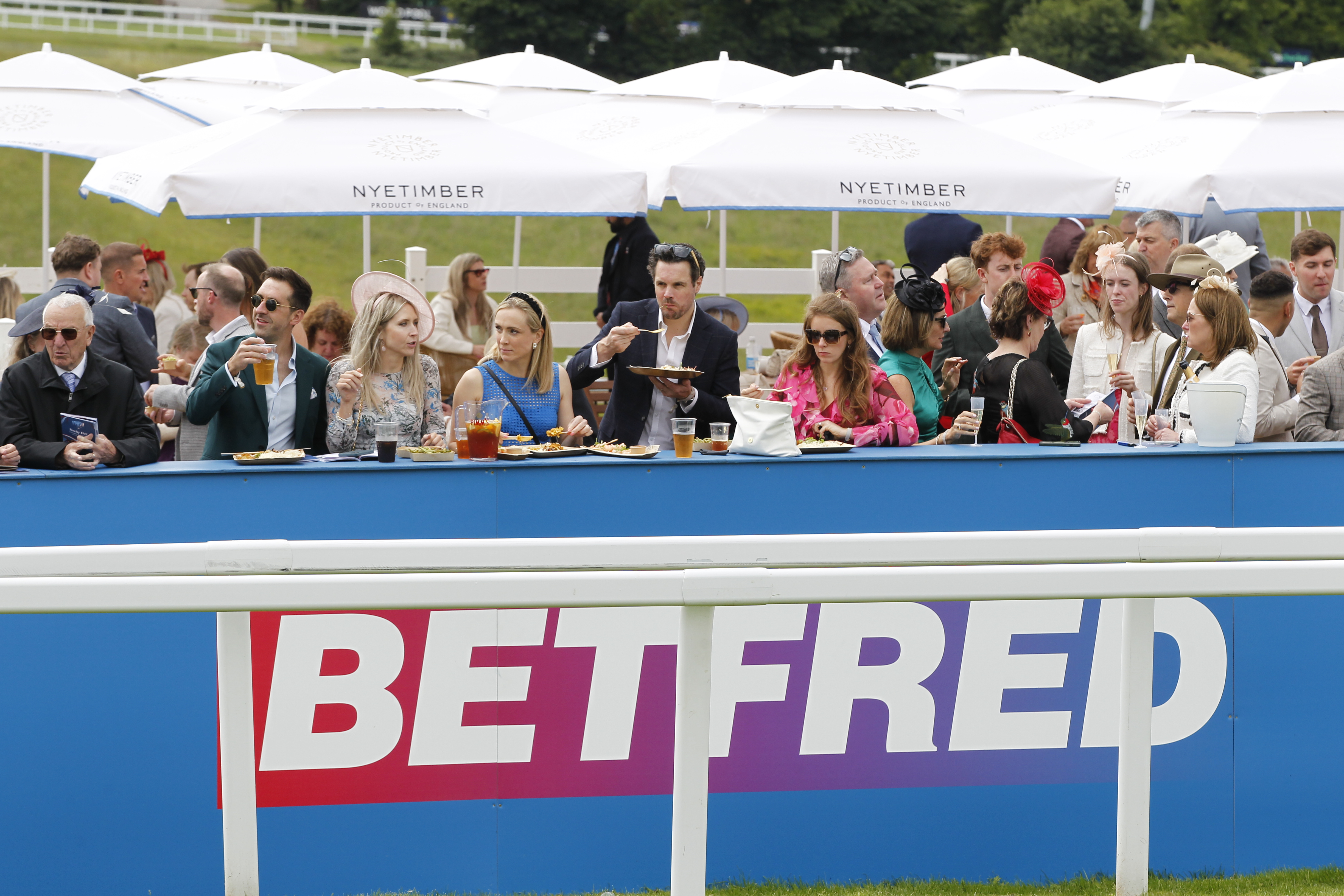 Image Gallery – Racing Media Pics